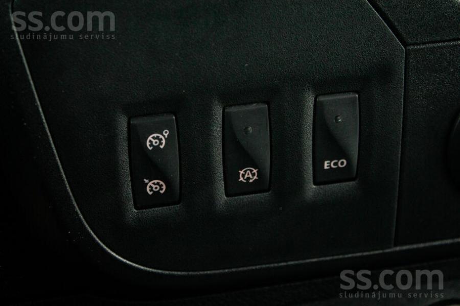 Balts Renault Master 2018 Jelgava, ar dzinēja tilpumu 2.30 L un nobraukumu 405 tūkst. km par 8600 €, foto 13 vietnē AUTOMOTO.COM.LV