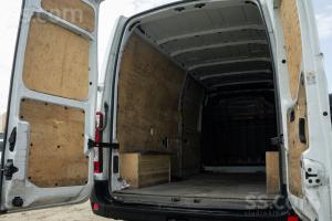 White Renault Master 2018 in Jelgava, with an engine capacity of 2.30 L and mileage of 408 thousand km for 6700 €, photo 9 on AUTOMOTO.COM.LV
