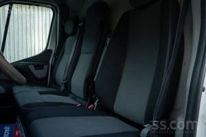 White Renault Master 2018 in Jelgava, with an engine capacity of 2.30 L and mileage of 408 thousand km for 6700 €, photo 11 on AUTOMOTO.COM.LV