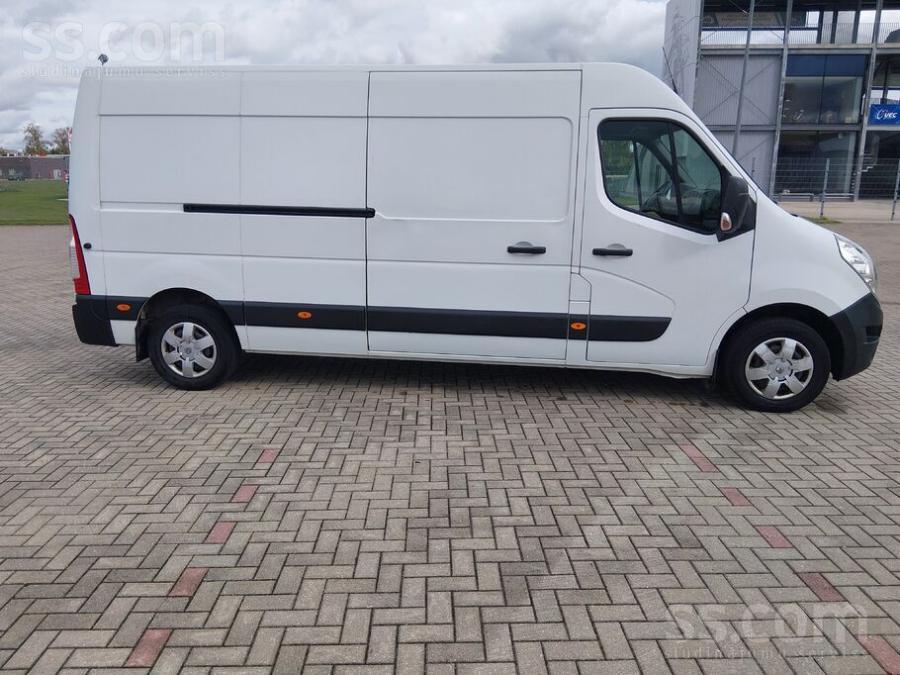 White Renault Master 2018 in Valmiera, with an engine capacity of 2.30 L and mileage of 258 thousand km for 9600 €, photo 4 on AUTOMOTO.COM.LV