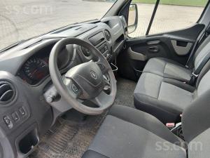 White Renault Master 2018 in Valmiera, with an engine capacity of 2.30 L and mileage of 258 thousand km for 9600 €, photo 8 on AUTOMOTO.COM.LV