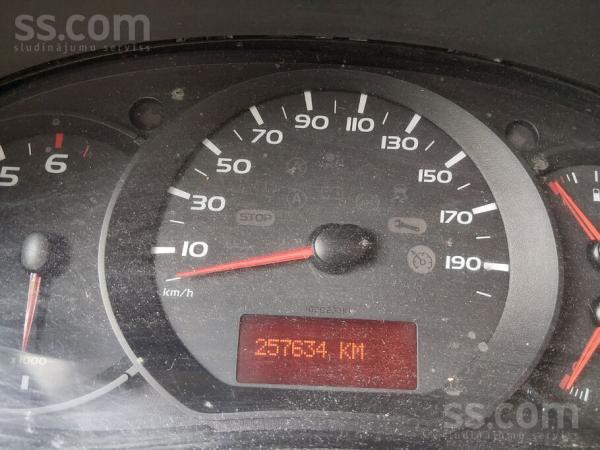 White Renault Master 2018 in Valmiera, with an engine capacity of 2.30 L and mileage of 258 thousand km for 9600 €, photo 9 on AUTOMOTO.COM.LV