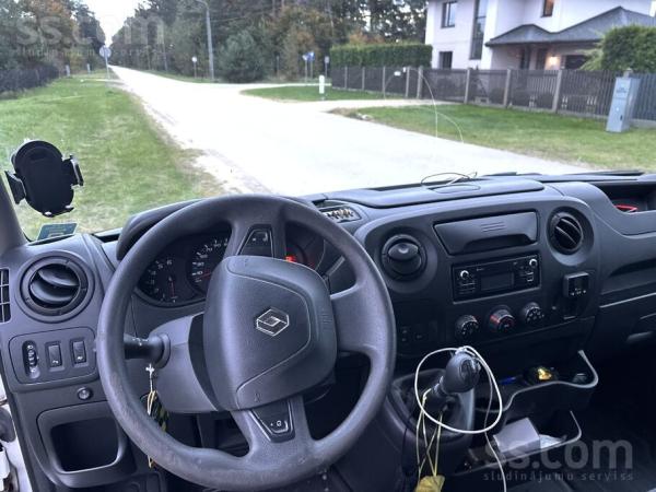 White Renault Master 2018 in Riga, with an engine capacity of 2.30 L and mileage of 198 thousand km for 12500 €, photo 10 on AUTOMOTO.COM.LV