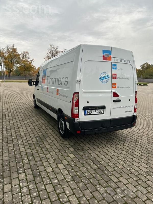 White Renault Master 2019 in Dobele, with an engine capacity of 2.30 L and mileage of 325 thousand km for 9900 €, photo 3 on AUTOMOTO.COM.LV