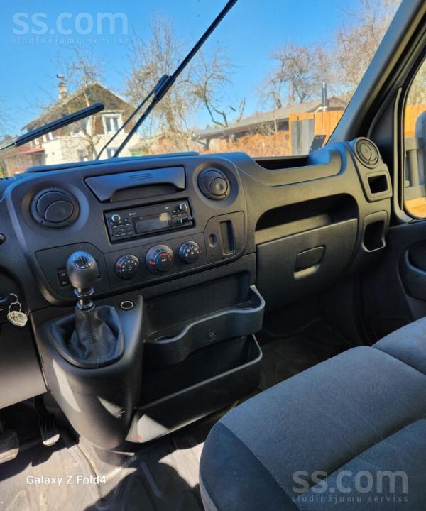 Balts Renault Master 2019 Rīga, ar dzinēja tilpumu 2.30 L un nobraukumu 563 tūkst. km par 7000 €, foto 8 vietnē AUTOMOTO.COM.LV