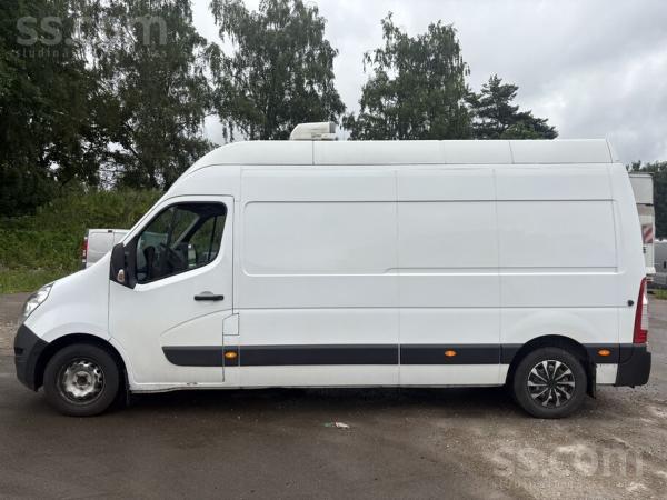 White Renault Master 2019 in Riga, with an engine capacity of 2.30 L and mileage of 410 thousand km for 9500 €, photo 4 on AUTOMOTO.COM.LV