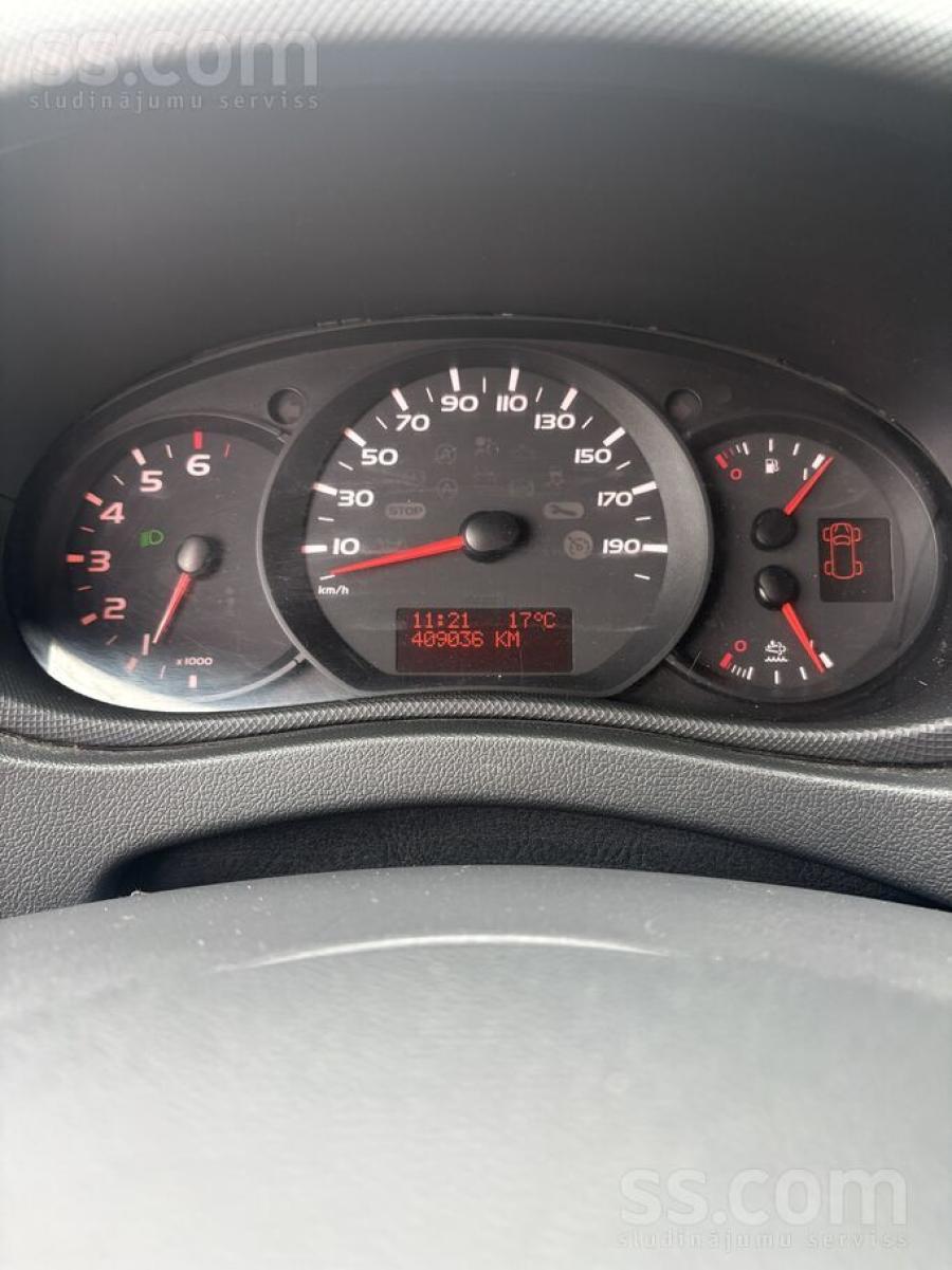 Balts Renault Master 2019 Rīga, ar dzinēja tilpumu 2.30 L un nobraukumu 410 tūkst. km par 9500 €, foto 12 vietnē AUTOMOTO.COM.LV