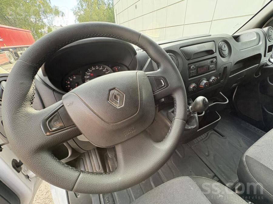 White Renault Master 2019 in Riga, with an engine capacity of 2.30 L and mileage of 0 thousand km for 11000 €, photo 8 on AUTOMOTO.COM.LV