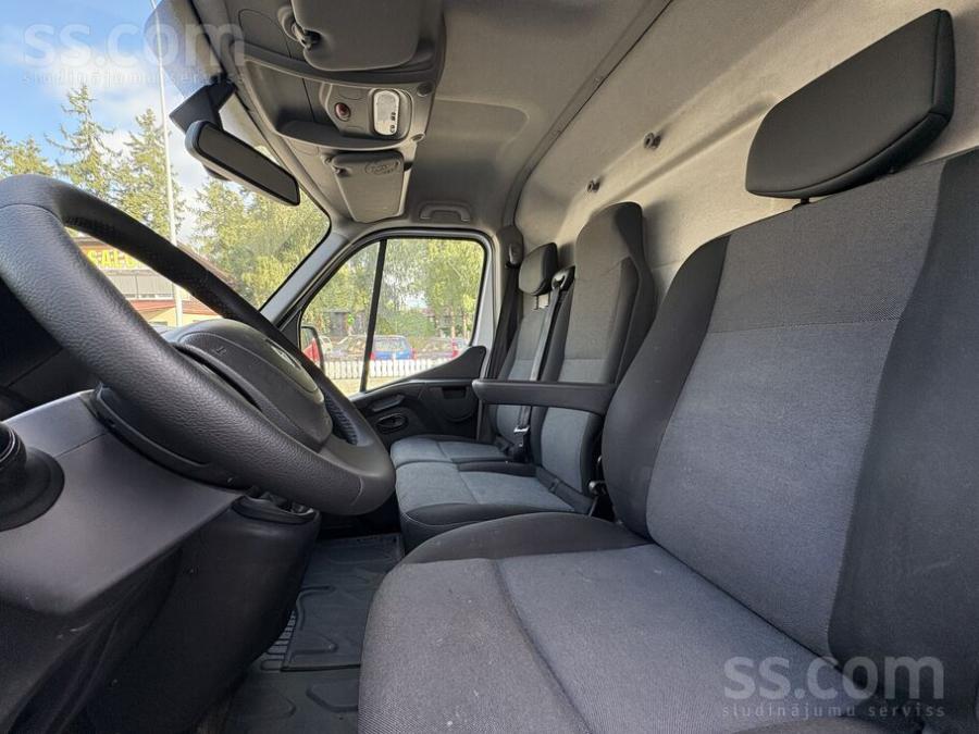 White Renault Master 2019 in Riga, with an engine capacity of 2.30 L and mileage of 0 thousand km for 11000 €, photo 9 on AUTOMOTO.COM.LV