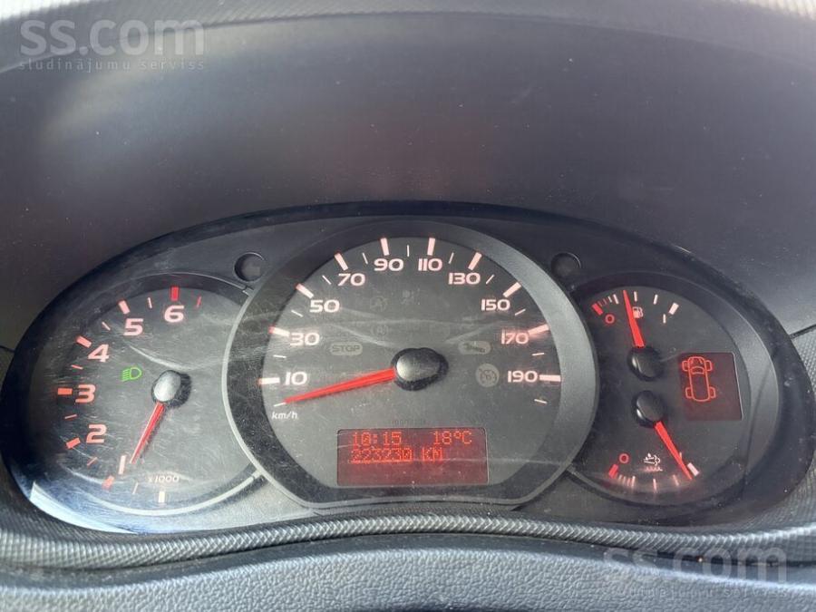 White Renault Master 2019 in Riga, with an engine capacity of 2.30 L and mileage of 0 thousand km for 11000 €, photo 13 on AUTOMOTO.COM.LV