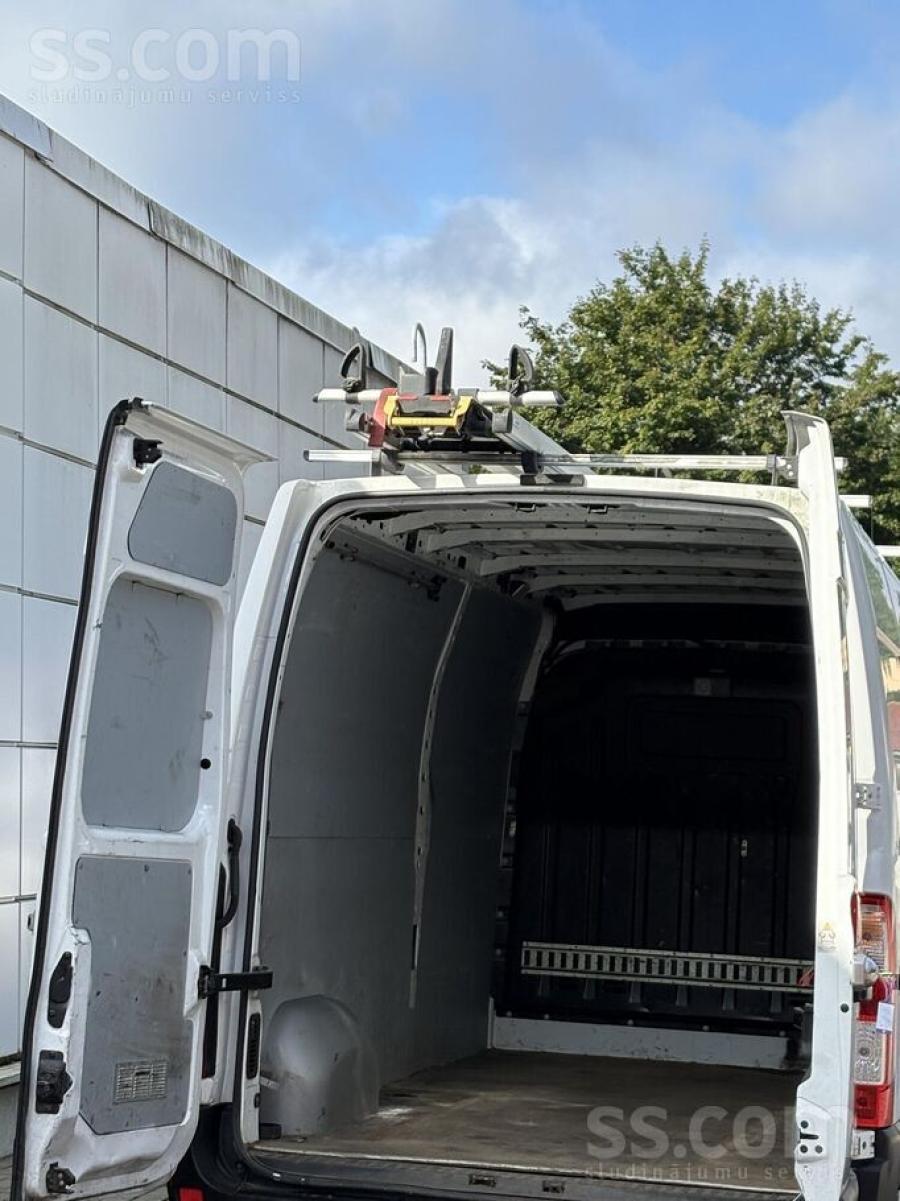 White Renault Master 2019 in Riga, with an engine capacity of 2.30 L and mileage of 0 thousand km for 11000 €, photo 16 on AUTOMOTO.COM.LV