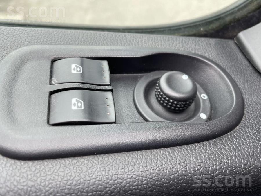 White Renault Master 2019 in Riga, with an engine capacity of 2.30 L and mileage of 0 thousand km for 11000 €, photo 22 on AUTOMOTO.COM.LV