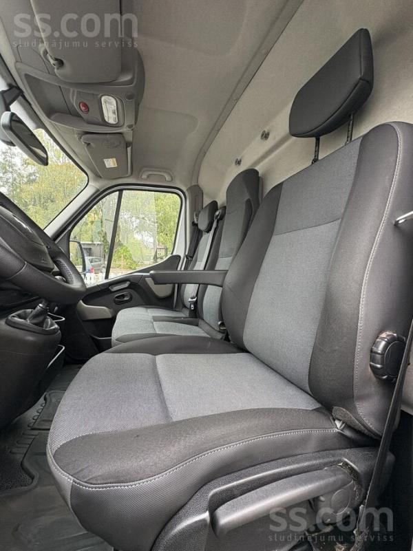 White Renault Master 2019 in Riga, with an engine capacity of 2.30 L and mileage of 0 thousand km for 10500 €, photo 9 on AUTOMOTO.COM.LV