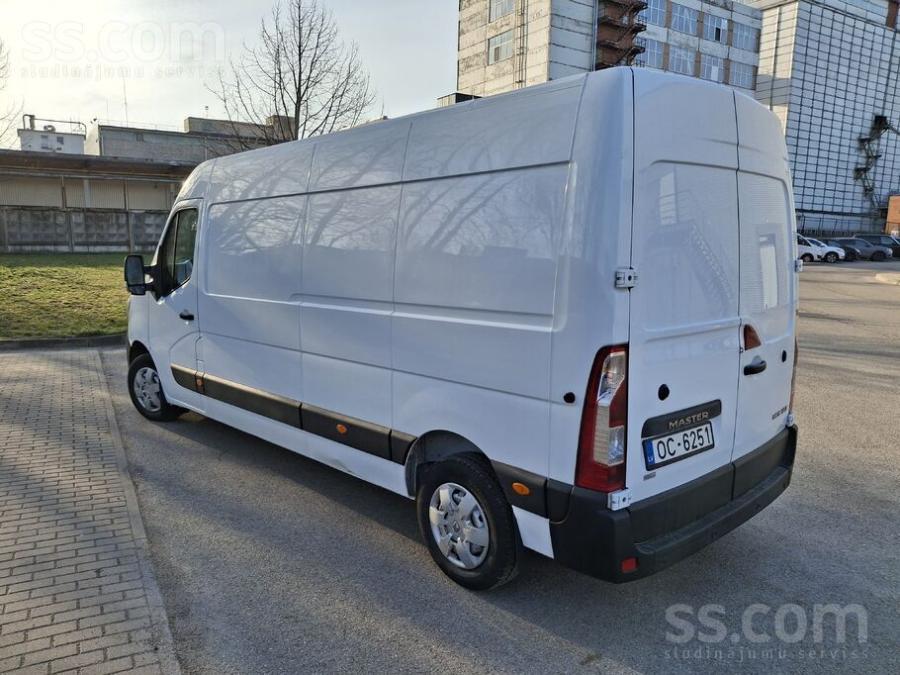 White Renault Master 2020 in Riga, with an engine capacity of 2.30 L and mileage of 114 thousand km for 14990 €, photo 5 on AUTOMOTO.COM.LV