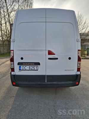 White Renault Master 2020 in Riga, with an engine capacity of 2.30 L and mileage of 114 thousand km for 14990 €, photo 6 on AUTOMOTO.COM.LV