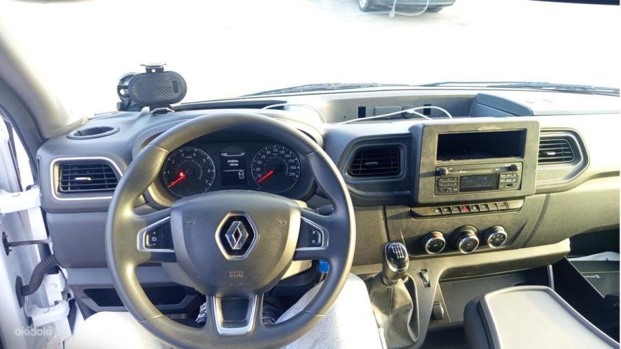 White Renault Master 2020 in Tallinn, with an engine capacity of 2.30 L and mileage of 242 thousand km for 17800 €, photo 20 on AUTOMOTO.COM.LV