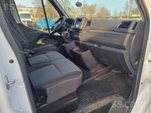White Renault Master 2020 in Riga, with an engine capacity of 2.30 L and mileage of 183 thousand km for 23900 €, photo 9 on AUTOMOTO.COM.LV