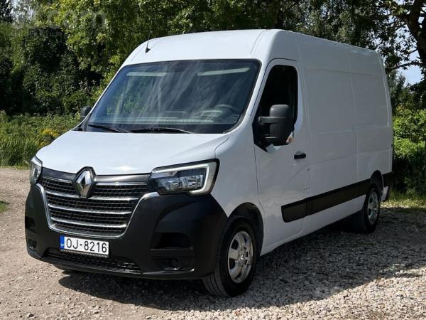 White Renault Master 2020 in Riga, with an engine capacity of 2.30 L and mileage of 219 thousand km for 14000 €, photo 3 on AUTOMOTO.COM.LV