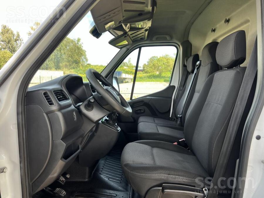 White Renault Master 2020 in Riga, with an engine capacity of 2.30 L and mileage of 219 thousand km for 14000 €, photo 12 on AUTOMOTO.COM.LV