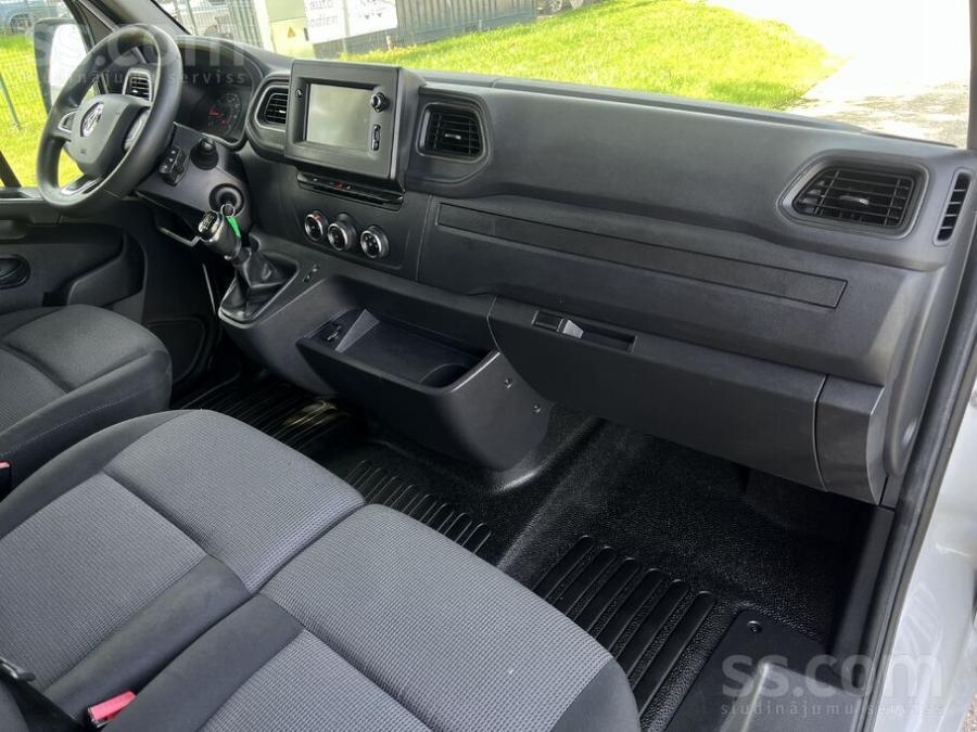 White Renault Master 2020 in Riga, with an engine capacity of 2.30 L and mileage of 219 thousand km for 14000 €, photo 15 on AUTOMOTO.COM.LV