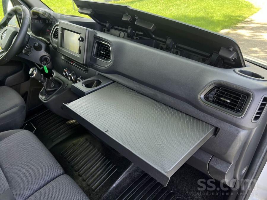 White Renault Master 2020 in Riga, with an engine capacity of 2.30 L and mileage of 219 thousand km for 14000 €, photo 16 on AUTOMOTO.COM.LV