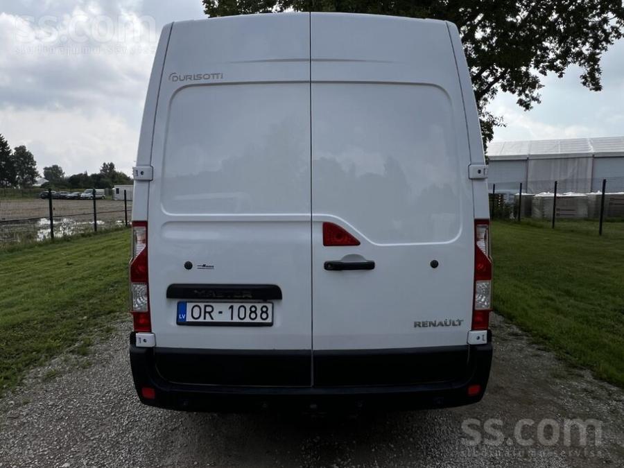 White Renault Master 2020 in Riga, with an engine capacity of 2.30 L and mileage of 258 thousand km for 14990 €, photo 7 on AUTOMOTO.COM.LV