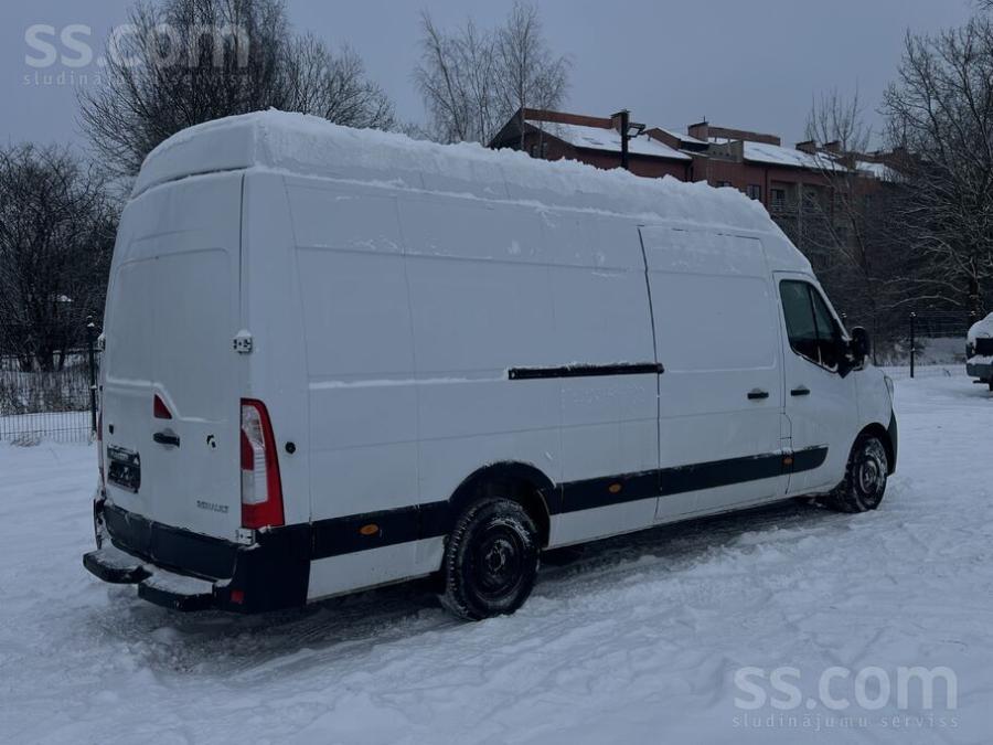 White Renault Master 2021 in Riga, with an engine capacity of 2.30 L and mileage of 379 thousand km for 10770 €, photo 4 on AUTOMOTO.COM.LV