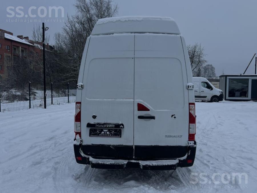 White Renault Master 2021 in Riga, with an engine capacity of 2.30 L and mileage of 379 thousand km for 10770 €, photo 6 on AUTOMOTO.COM.LV