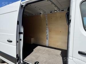 White Renault Master 2021 in Tukums, with an engine capacity of 2.30 L and mileage of 148 thousand km for 16500 €, photo 7 on AUTOMOTO.COM.LV