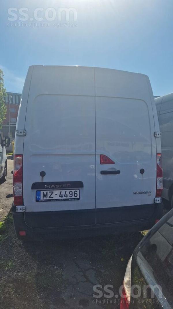 Balts Renault Master 2021 Rīga, ar dzinēja tilpumu 2.20 L un nobraukumu 343 tūkst. km par 9800 €, foto 2 vietnē AUTOMOTO.COM.LV