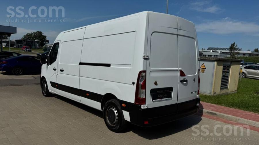 White Renault Master 2021 in Riga, with an engine capacity of 2.30 L and mileage of 170 thousand km for 13990 €, photo 5 on AUTOMOTO.COM.LV