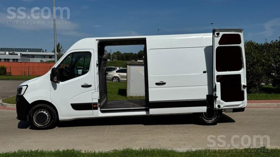 White Renault Master 2021 in Riga, with an engine capacity of 2.30 L and mileage of 170 thousand km for 13990 €, photo 8 on AUTOMOTO.COM.LV