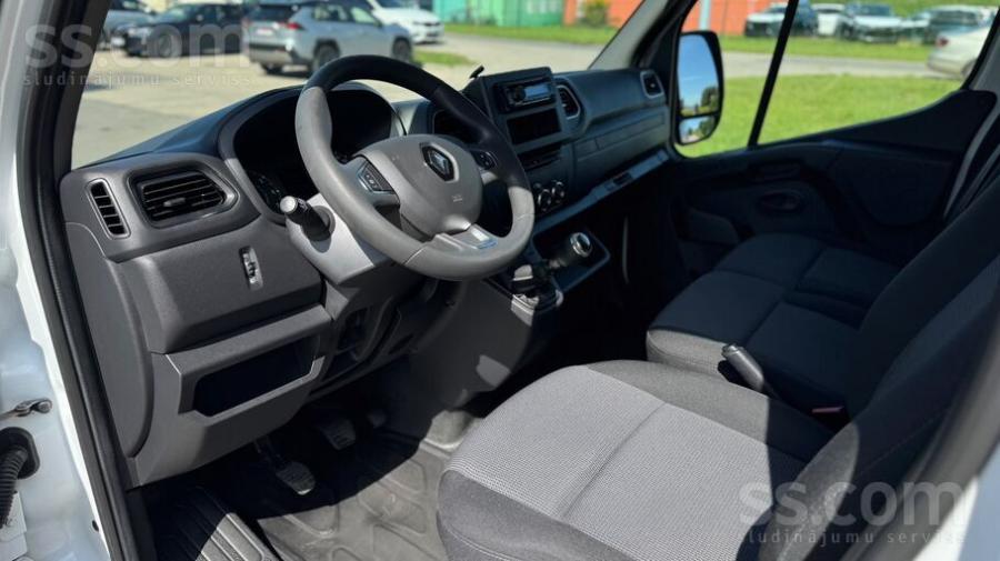 White Renault Master 2021 in Riga, with an engine capacity of 2.30 L and mileage of 170 thousand km for 13990 €, photo 10 on AUTOMOTO.COM.LV