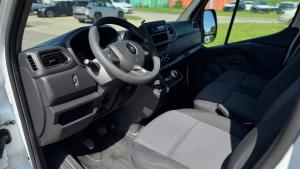White Renault Master 2021 in Riga, with an engine capacity of 2.30 L and mileage of 170 thousand km for 13990 €, photo 9 on AUTOMOTO.COM.LV