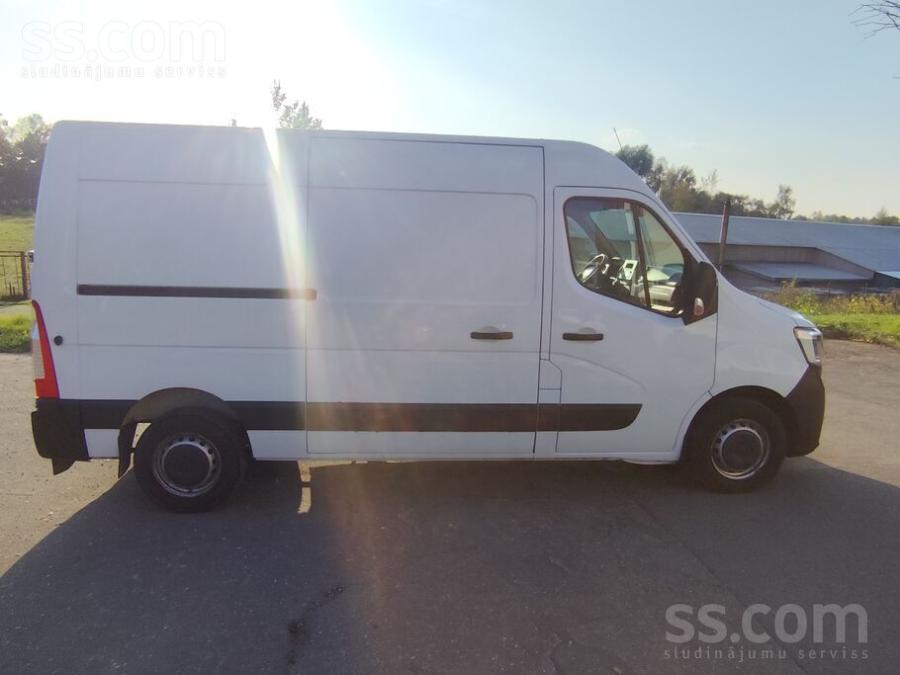 White Renault Master 2021 in Riga, with an engine capacity of 2.30 L and mileage of 248 thousand km for 12000 €, photo 4 on AUTOMOTO.COM.LV