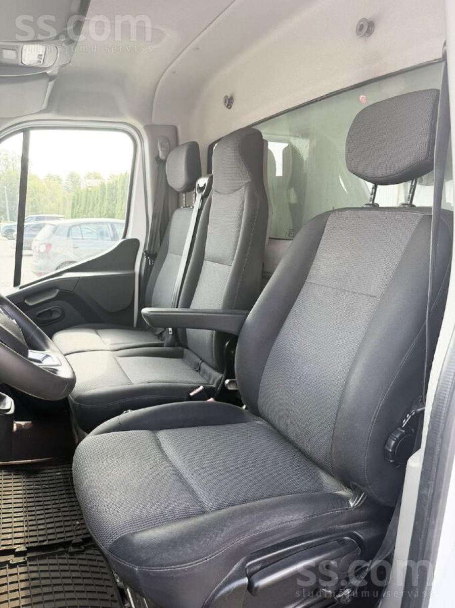 Balts Renault Master 2022 Rīga, ar dzinēja tilpumu 2.30 L un nobraukumu 168 tūkst. km par 17900 €, foto 6 vietnē AUTOMOTO.COM.LV