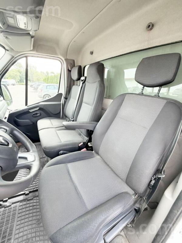 White Renault Master 2022 in Riga, with an engine capacity of 2.30 L and mileage of 168 thousand km for 17900 €, photo 10 on AUTOMOTO.COM.LV