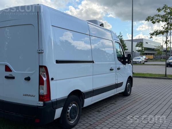 White Renault Master 2022 in Riga, with an engine capacity of 2.20 L and mileage of 154 thousand km for 19500 €, photo 9 on AUTOMOTO.COM.LV