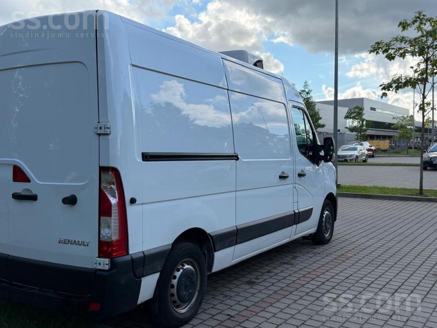 White Renault Master 2022 in Riga, with an engine capacity of 2.20 L and mileage of 154 thousand km for 19500 €, photo 9 on AUTOMOTO.COM.LV