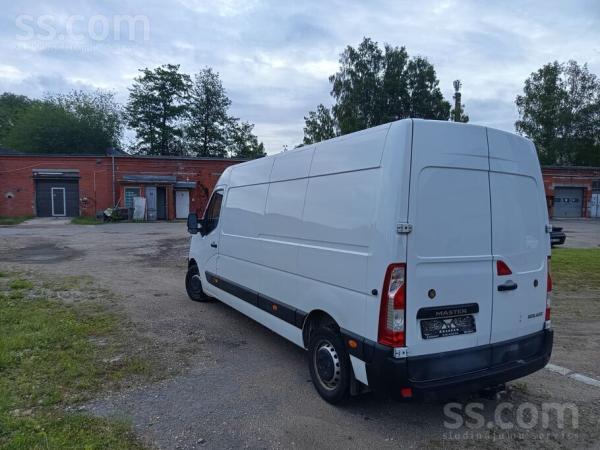 Balts Renault Master 2023 Rīga, ar dzinēja tilpumu 2.00 L un nobraukumu 44 tūkst. km par 21500 €, foto 4 vietnē AUTOMOTO.COM.LV