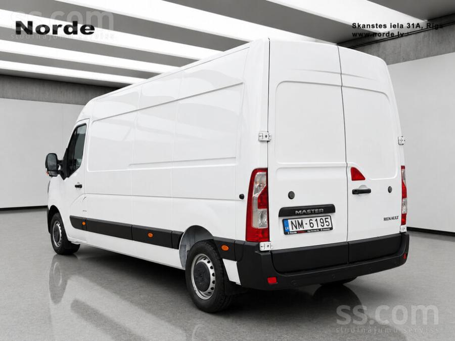 White Renault Master 2023 in Riga, with an engine capacity of 2.30 L and mileage of 18 thousand km for 26890 €, photo 4 on AUTOMOTO.COM.LV