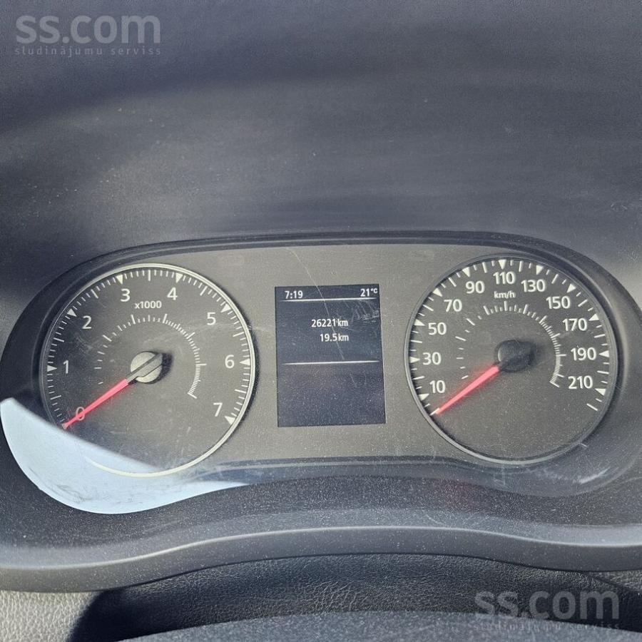 White Renault Master 2023 in Valmiera, with an engine capacity of 2.30 L and mileage of 26 thousand km for 23990 €, photo 9 on AUTOMOTO.COM.LV