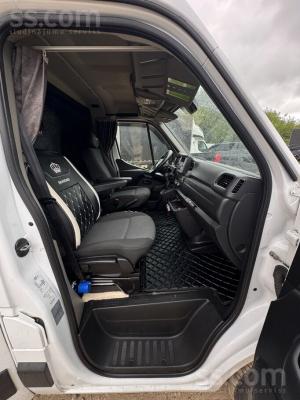 White Renault Master 2023 in Rezekne, with an engine capacity of 2.40 L and mileage of 223 thousand km for 32000 €, photo 8 on AUTOMOTO.COM.LV