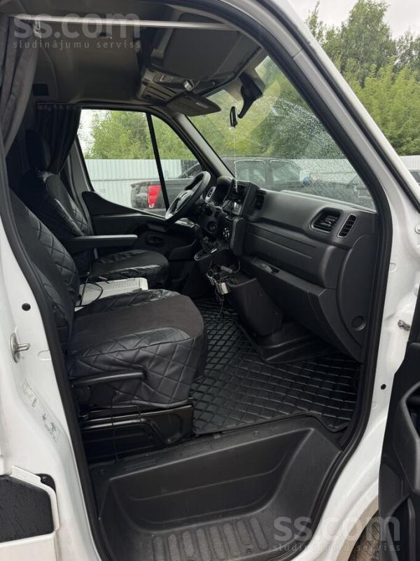 White Renault Master 2023 in Riga, with an engine capacity of 2.40 L and mileage of 273 thousand km for 32000 €, photo 8 on AUTOMOTO.COM.LV