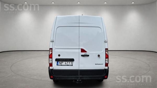White Renault Master 2023 in Riga, with an engine capacity of 2.30 L and mileage of 150 thousand km for 18785 €, photo 6 on AUTOMOTO.COM.LV