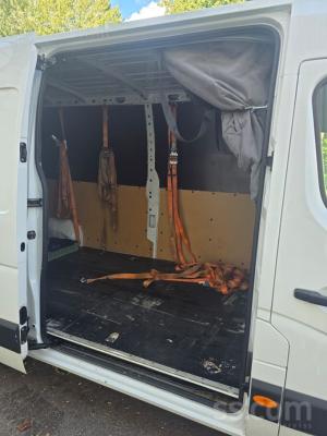 White Renault Master 2023 in Riga, with an engine capacity of 2.30 L and mileage of 367 thousand km for 17500 €, photo 6 on AUTOMOTO.COM.LV