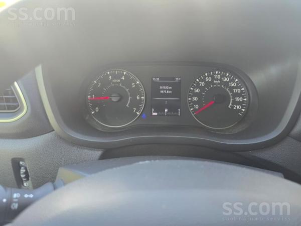 White Renault Master 2023 in Riga, with an engine capacity of 2.30 L and mileage of 367 thousand km for 17500 €, photo 7 on AUTOMOTO.COM.LV