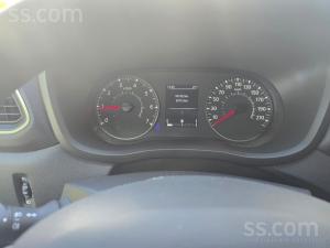 White Renault Master 2023 in Riga, with an engine capacity of 2.30 L and mileage of 367 thousand km for 17500 €, photo 7 on AUTOMOTO.COM.LV