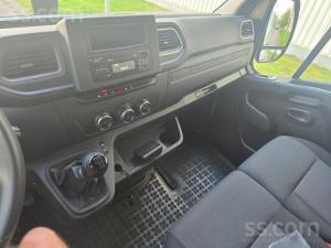 White Renault Master 2023 in Riga, with an engine capacity of 2.30 L and mileage of 367 thousand km for 17500 €, photo 8 on AUTOMOTO.COM.LV