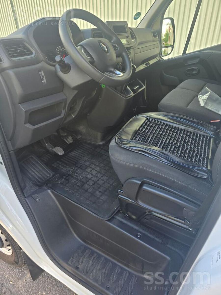 White Renault Master 2023 in Riga, with an engine capacity of 2.30 L and mileage of 367 thousand km for 17500 €, photo 9 on AUTOMOTO.COM.LV